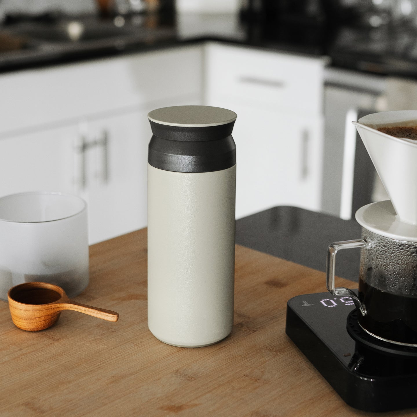 Kinto Travel Mug / 500ml / Sand Beige | Borough Kitchen
