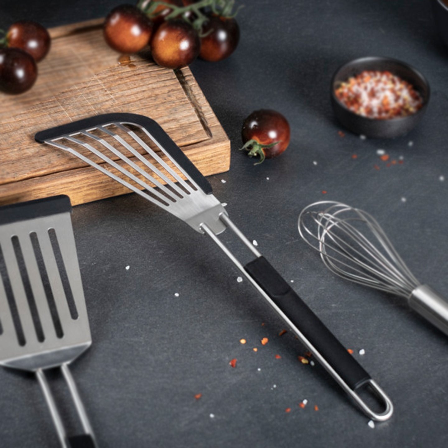 Kuhn Rikon Essential SoftEdge Slice Spatula | Borough Kitchen
