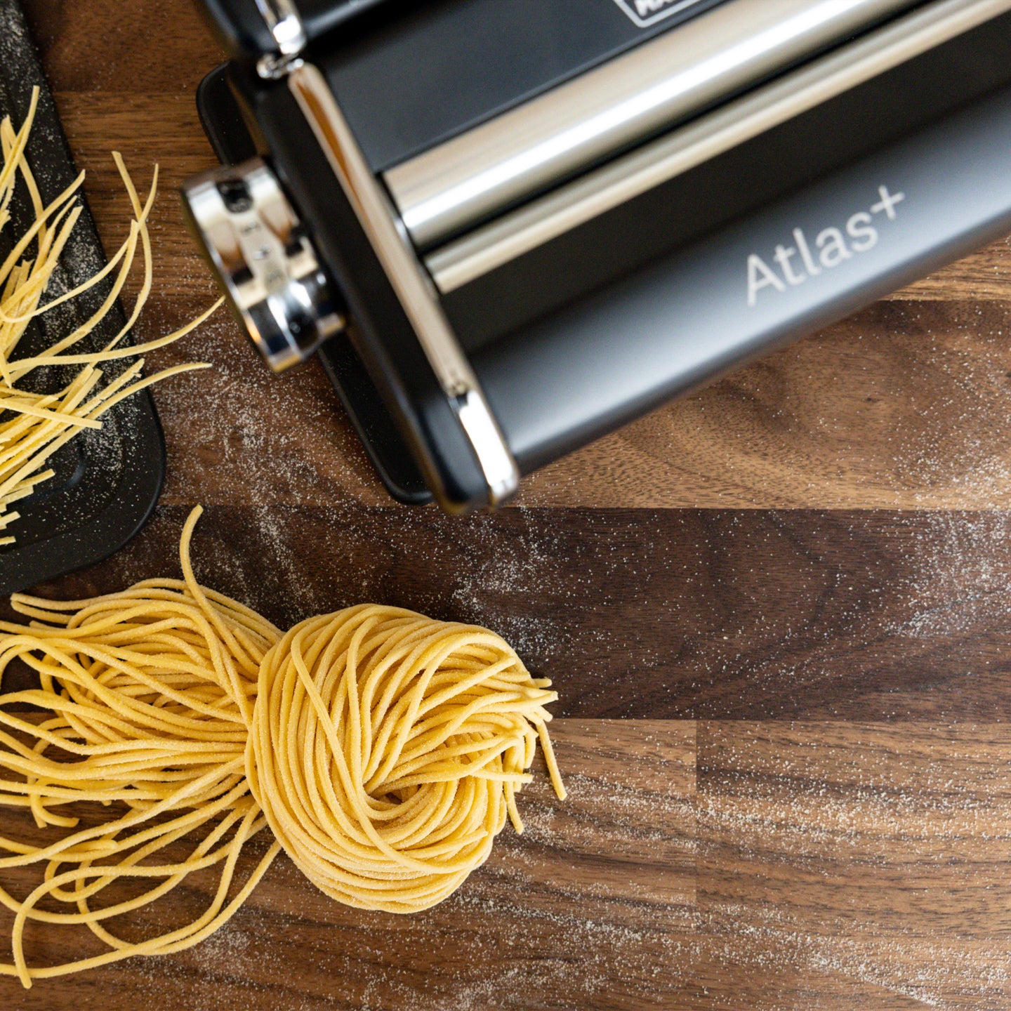 Marcato Atlas 150 Plus Pasta Maker / Black | Borough Kitchen