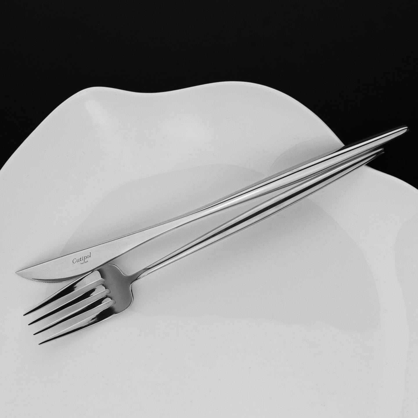 Cutipol Moon 24 Piece Cutlery Set / Polished | Borough Kitchen