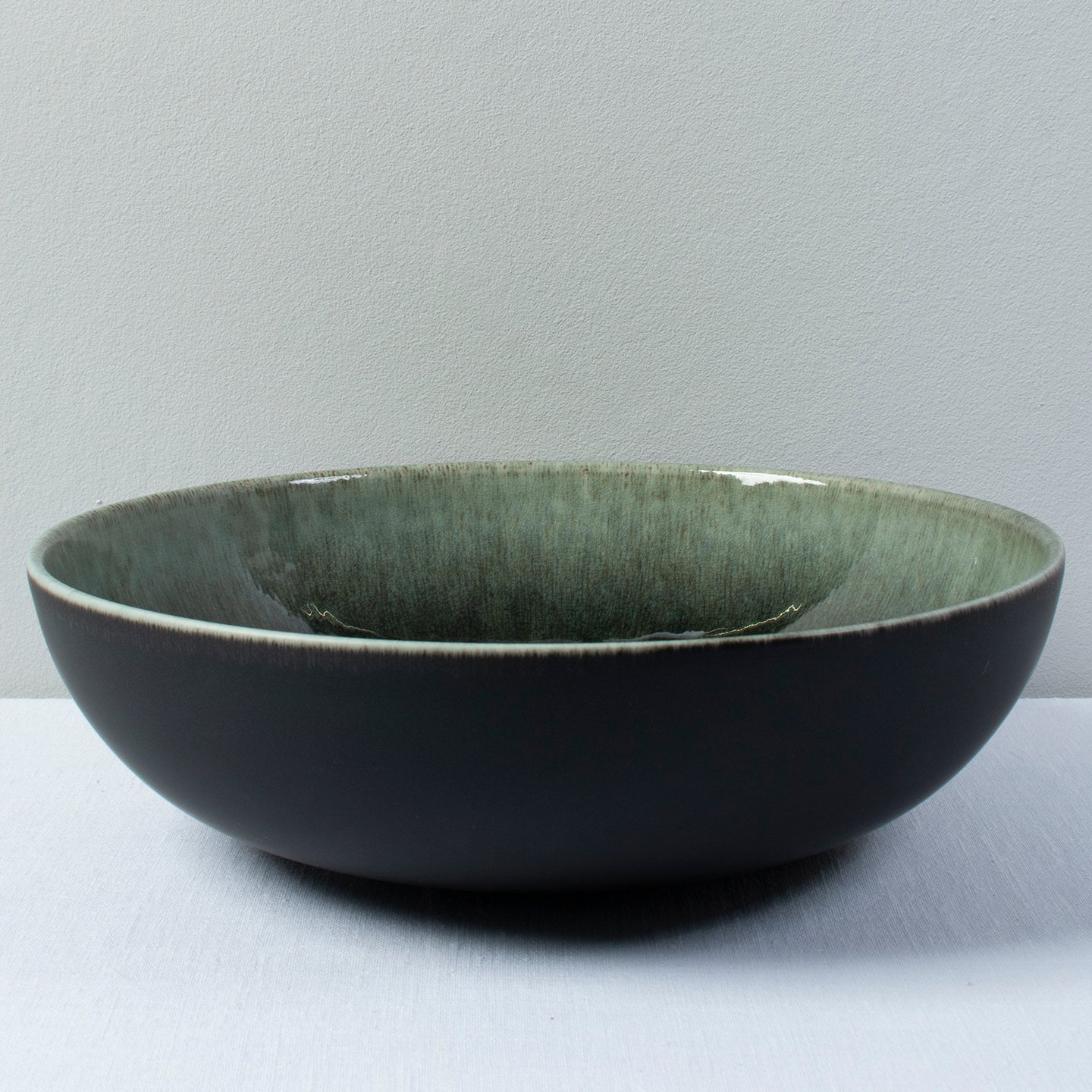 Jars Tourron Wide Bowl / 33cm / Samoa/Black | Borough Kitchen