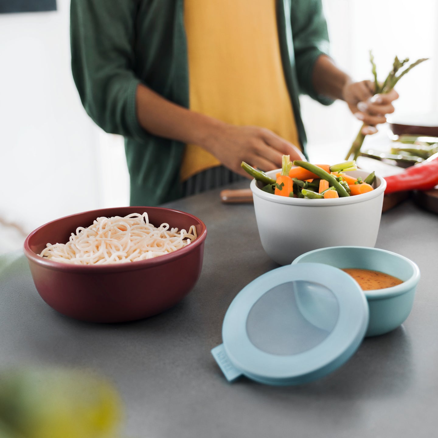 Mepal Cirqula Multi Bowl with Lids / Set of 4 / Nordic White | Borough ...